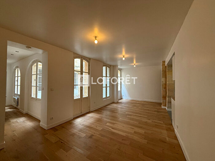 Bordeaux, Saint-Christoly : Appartement 3 pièces à louer