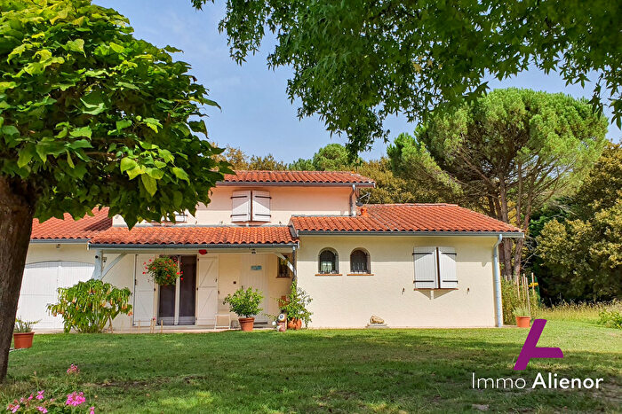 Maison à vendre - Biganos - 5 pièces - 4 chambres