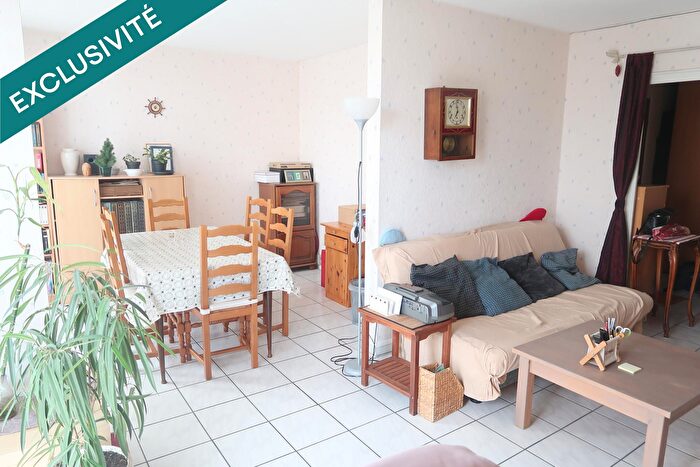 Chilly-Mazarin, Nord : Appartement 5 pièces à vendre