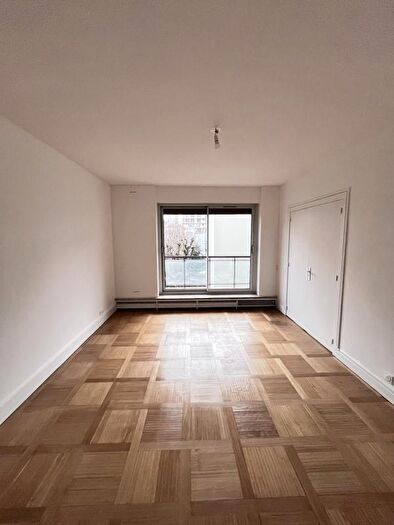 Appartement à louer - Paris e , Passy, Maison de la Radio, Muette-Sud - 2 pièces - 1 chambre