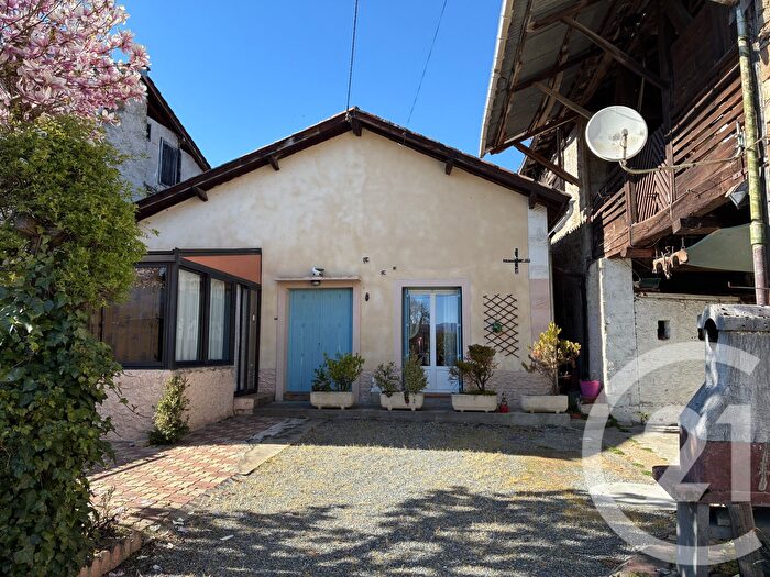 Maison à vendre - His - 5 pièces - 3 chambres