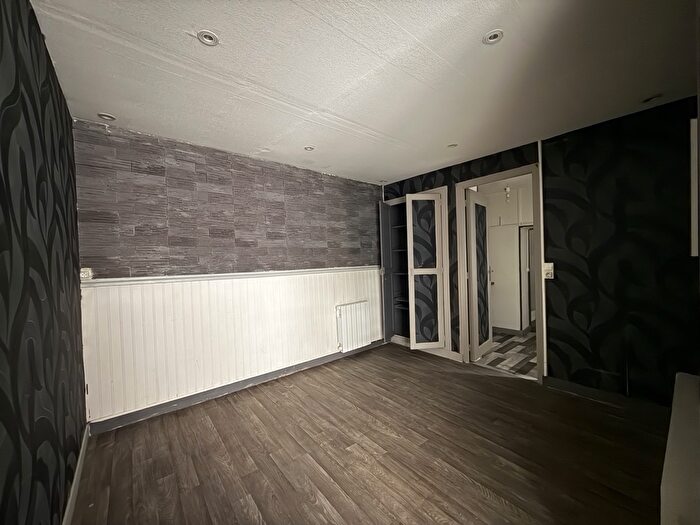 Appartement à louer - La Chapelle-la-Reine - 1 pièce