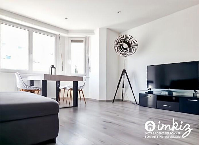 Maison à vendre - Saint-Louis, Michelfelden - 9 pièces - 6 chambres