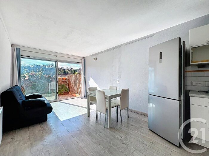 Villeneuve-Loubet : Appartement 1 pièce à louer