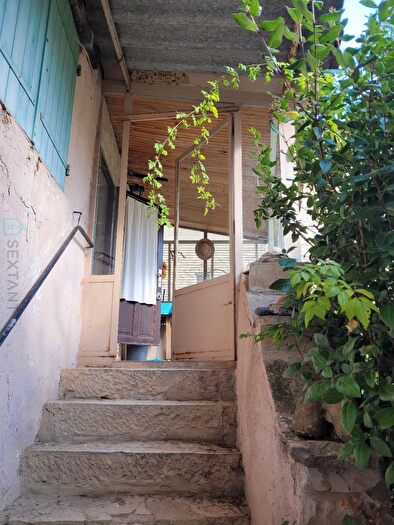 Maison à vendre - Saumane - 5 pièces - 2 chambres