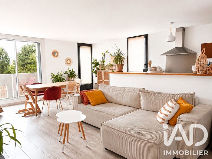Palaiseau, Lozère : Appartement 3 pièces à vendre