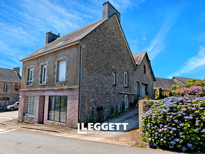 Kergrist-Moëlou : Maison 10 pièces à vendre