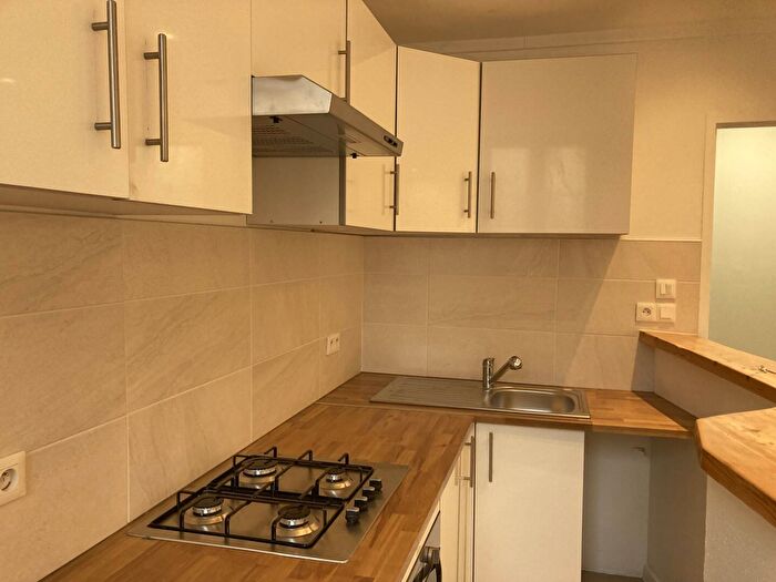 Appartement 5 pièces à Saint-Claude, à louer