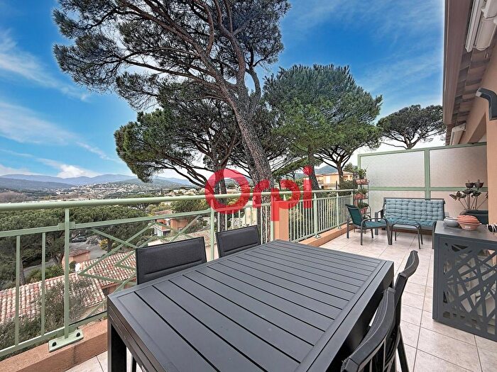 Maison à vendre - Sainte-Maxime, Saquèdes, Quilladou, Garonnette, Golfe - 4 pièces - 3 chambres