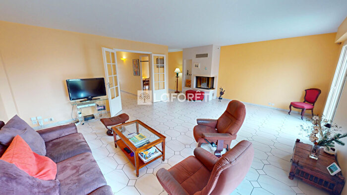 Maison à vendre - Rueil-Malmaison, Buzenval - 7 pièces - 5 chambres