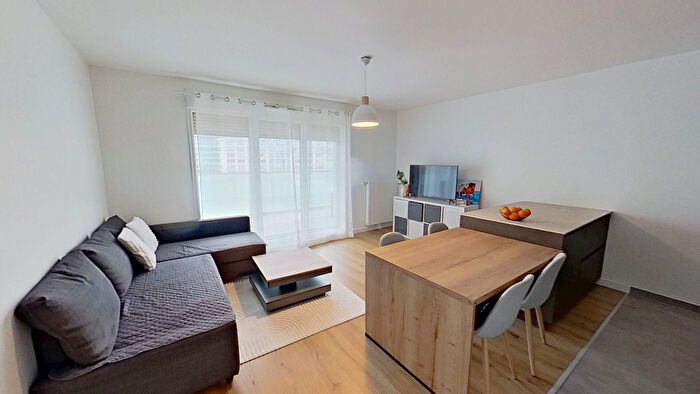 Appartement à louer - Rueil-Malmaison, Rueil sur Seine - 3 pièces - 3 chambres