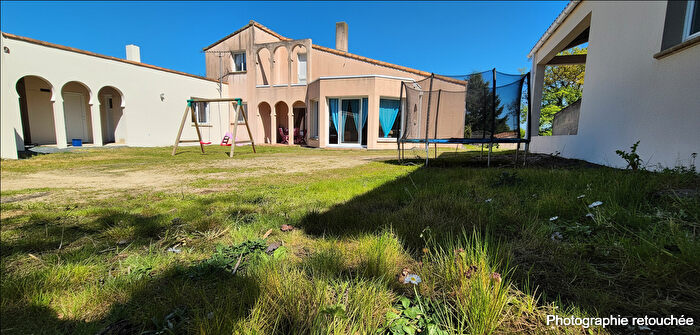 Maison à vendre - Chavagnes-en-Paillers - 5 pièces - 4 chambres