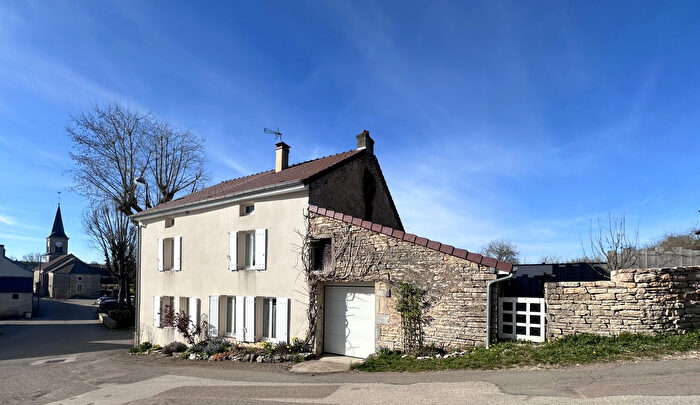 Maison 5 pièces à Prenois, à vendre