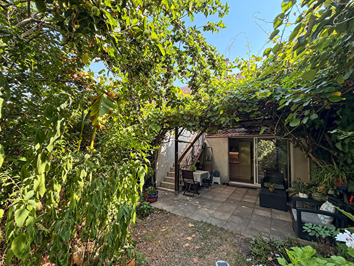 Massy, Pileu, Graviers, Vilmorin, Square de Clos de Villaine : Maison 5 pièces à vendre