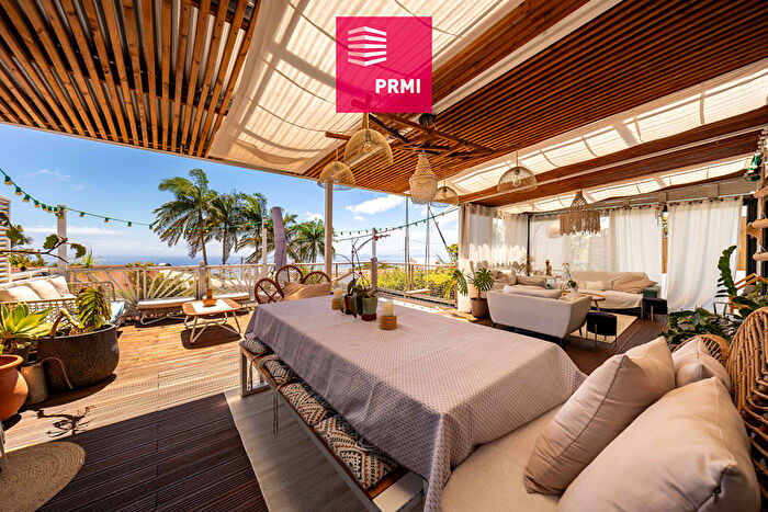 Maison à vendre - Saint-Denis, Bois de Nèfles, Sainte-Clotilde - 6 pièces - 5 chambres