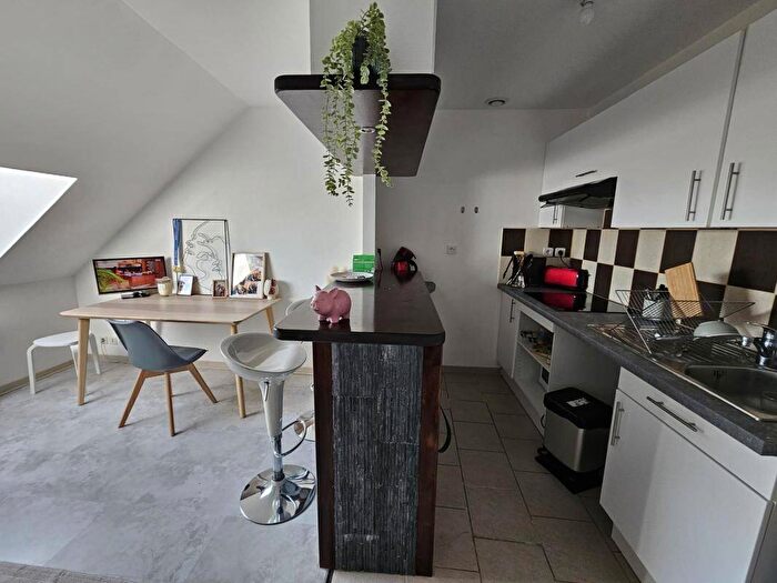 Appartement 1 pièce à Saint Laurent-Molette, Le Creusot, à louer