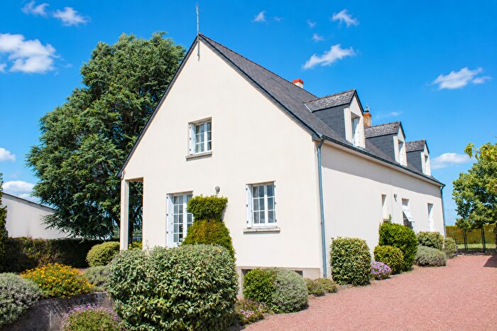 Saint-Nicolas-de-Bourgueil : Maison 7 pièces à vendre