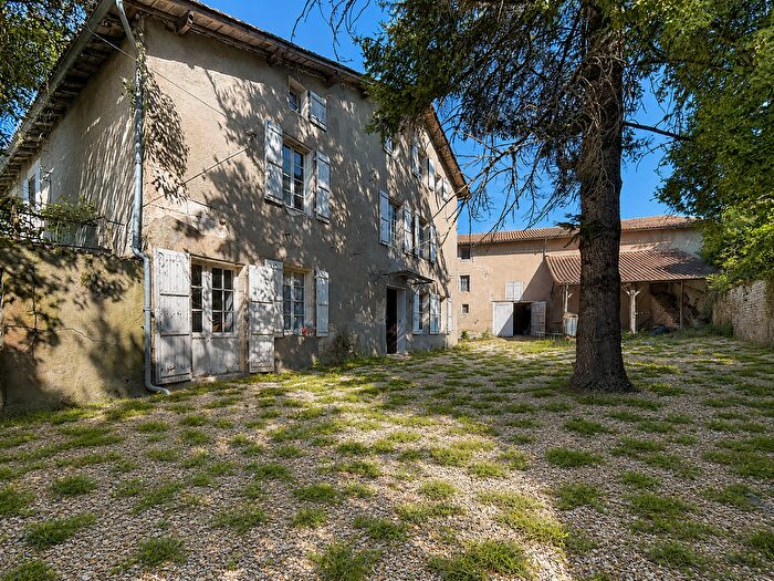 Maison 11 pièces à vendre à Blanzac-Porcheresse