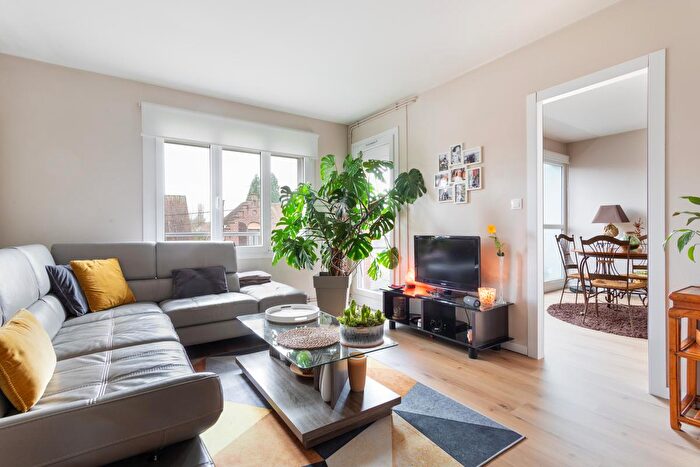 Appartement à vendre - Loos, Centre-ville - 4 pièces - 3 chambres