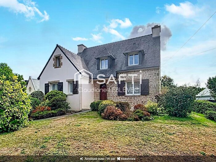Maison 6 pièces à Pluvigner, à vendre