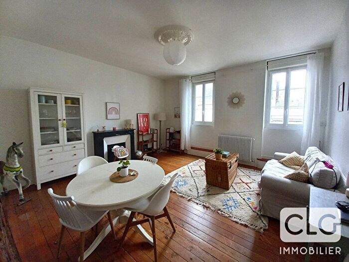 Appartement à louer - Centre Ville, Quimper - 4 pièces - 3 chambres