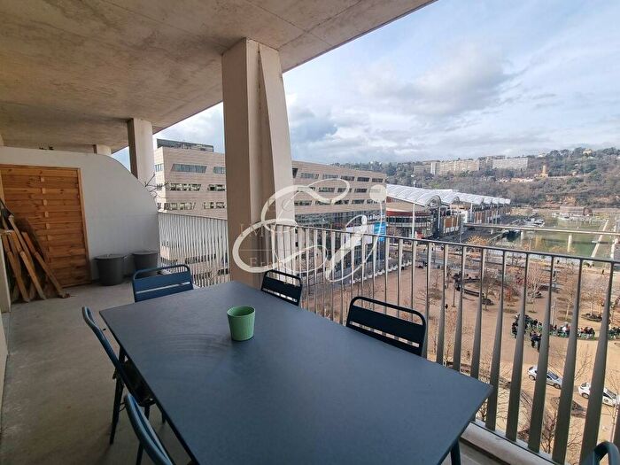 Appartement à louer - Perrache, Lyon ème arrondissement - 3 pièces - 2 chambres