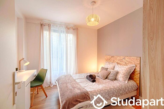 Appartement à louer - Le Bois Saint Louis, Orvault - 1 pièce - 4 chambres