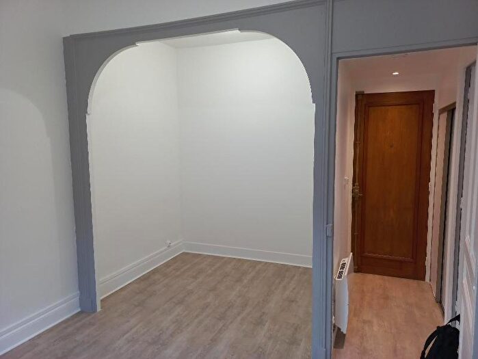 Villeurbanne, Charmettes : Appartement 1 pièce à louer
