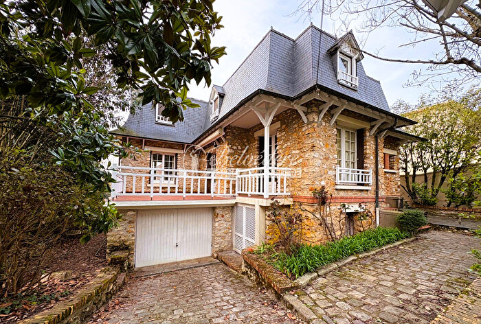 Maison à vendre - Saint-Leu-la-Forêt, Les Côteaux - 7 pièces - 5 chambres