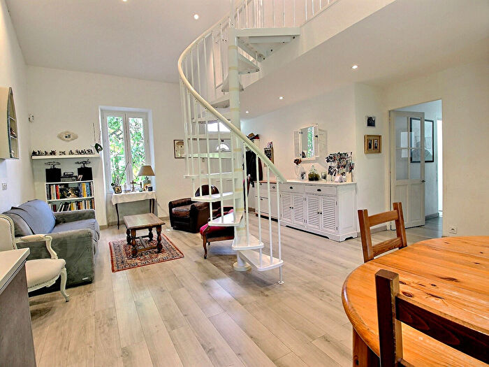 Maison à vendre - Avignon, Rotondes - 5 pièces - 3 chambres