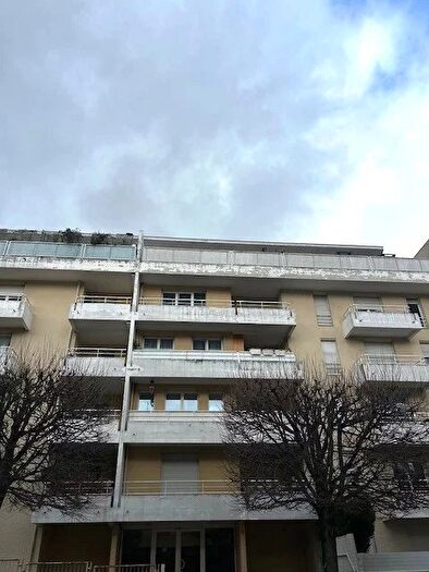 Appartement à louer - Vitry-sur-Seine, Stalingrad - 3 pièces - 2 chambres