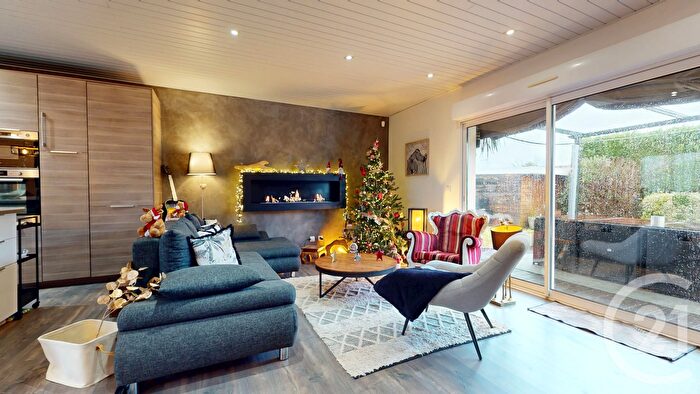 Maison à vendre - Saint-Vincent-de-Tyrosse - 5 pièces - 4 chambres