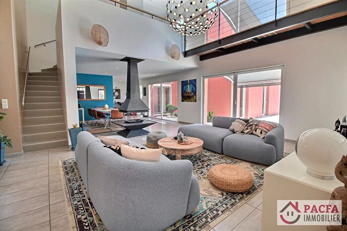 Maison à vendre - Cambounet-sur-le-Sor - 8 pièces - 5 chambres