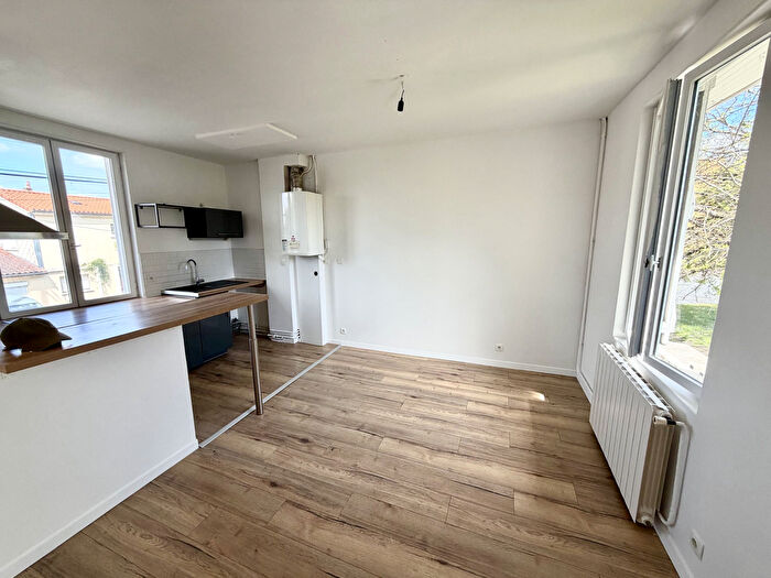 Appartement à louer - Talence, Fauvettes, Peylanne, Plume - 3 pièces - 2 chambres