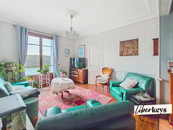 Maison à vendre - Saint-Clément-des-Levées - 6 pièces - 4 chambres