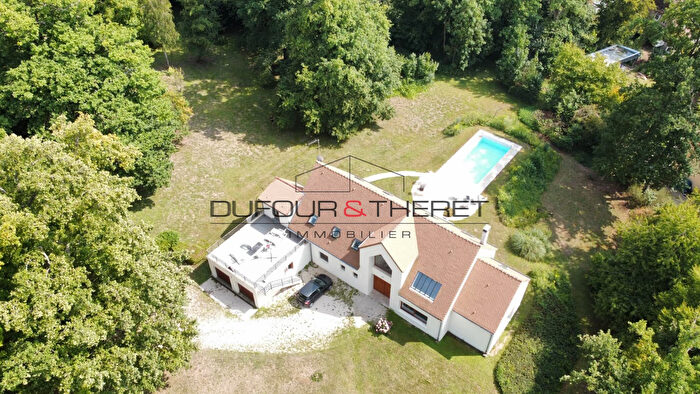 La Ferté-sous-Jouarre : Maison 10 pièces à vendre
