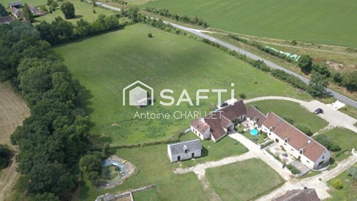 Maison à vendre - Le Tranger - 10 pièces - 7 chambres