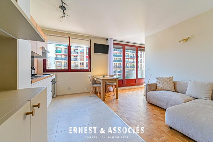 Appartement à louer - Boulogne-Billancourt, Jean Jaurès, Reine - 1 pièce