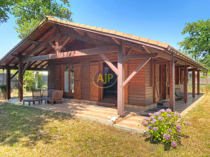 Maison 4 pièces à Hourtin, à vendre