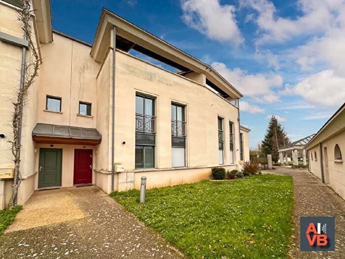 Maison à vendre - Ferrières-en-Brie - 6 pièces - 4 chambres