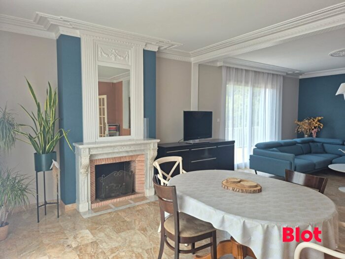 Étrelles : Maison 9 pièces à vendre