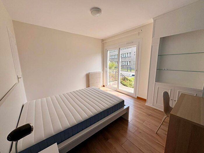 La Pierre Heuzé, Caen : Appartement 1 pièce à louer
