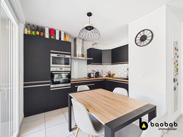 Appartement à vendre - Saint-Alban-Leysse - 2 pièces - 1 chambre