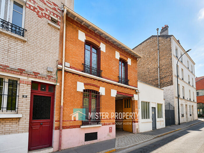 Maison 7 pièces à vendre à Bois-Colombes, Jean Mermoz