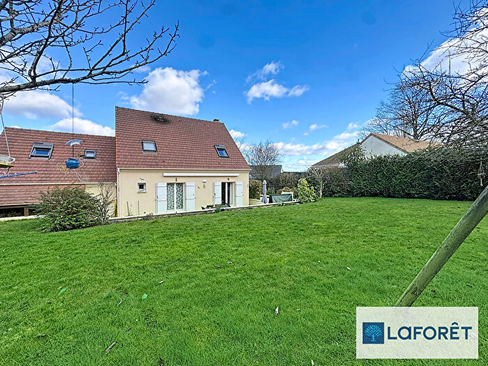 Maison à vendre - Neauphle-le-Château - 7 pièces - 5 chambres