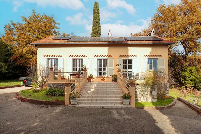 Maison à vendre - Peymeinade - 8 pièces - 4 chambres