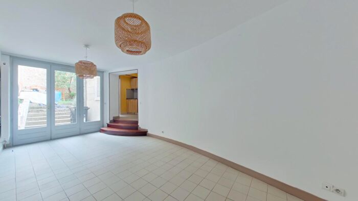 Maison à louer - Châtellerault, Centre-ville - 5 pièces - 1 chambre