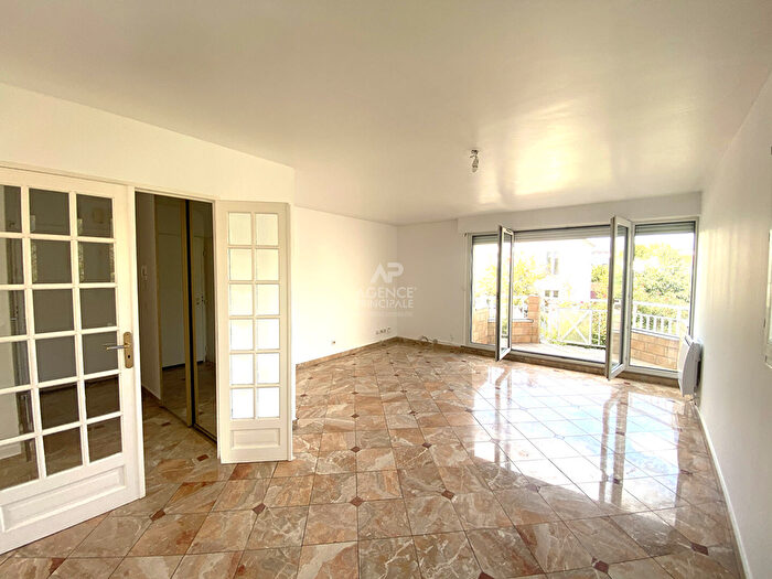 Appartement 4 pièces à vendre - Nanterre, Vieux Pont