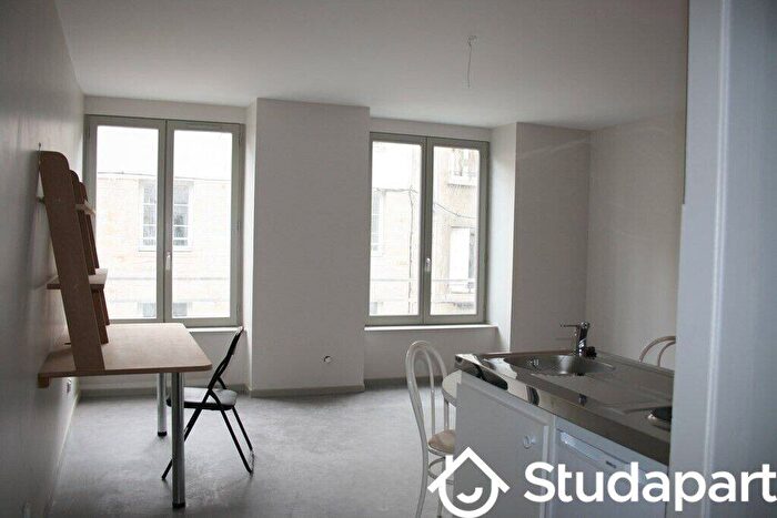 Appartement 1 pièce à Saint-Étienne, à louer