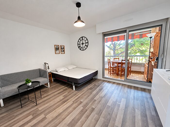 Saint-Mandrier-sur-Mer : Appartement 1 pièce à louer